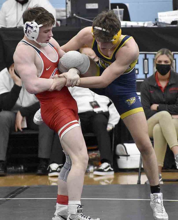 Fitch wrestler Roberts bounces back from loss | News, Sports, Jobs ...